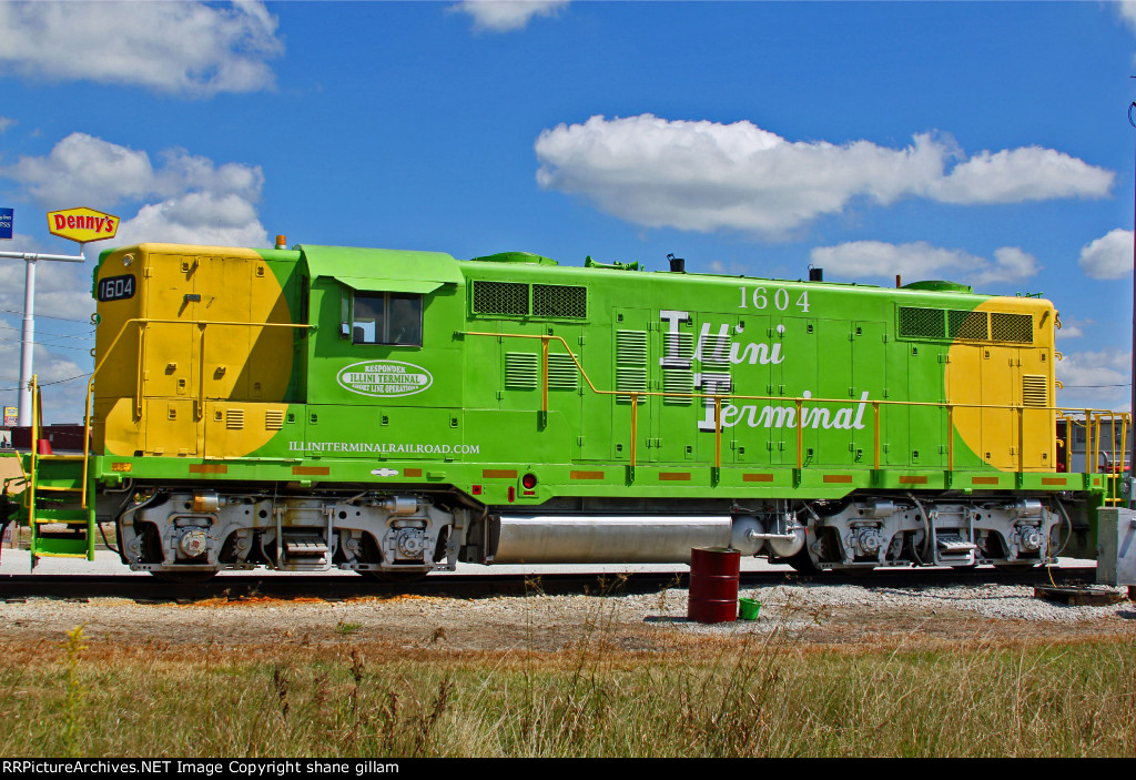 RRC 1604 Old ILLini Terminal.